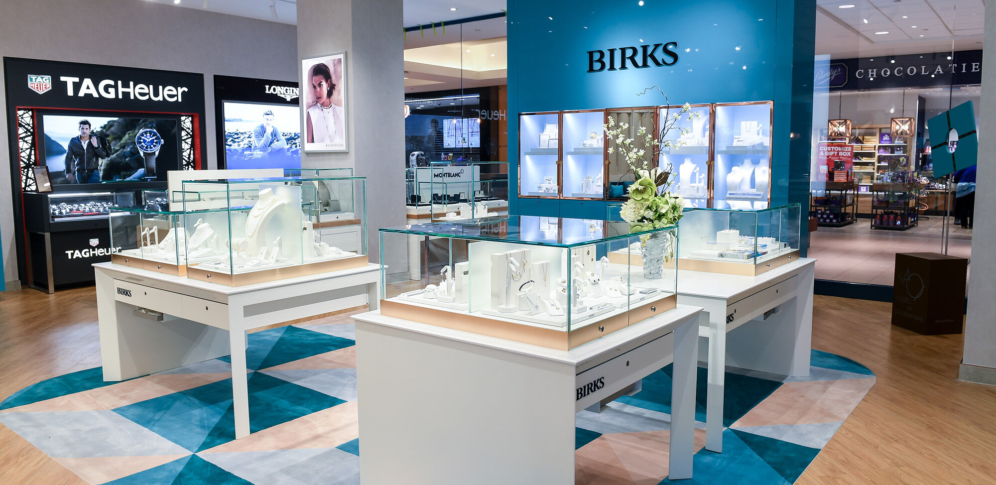 Jewellery & Watches Montreal | Maison Birks CF Fairview Pointe Claire