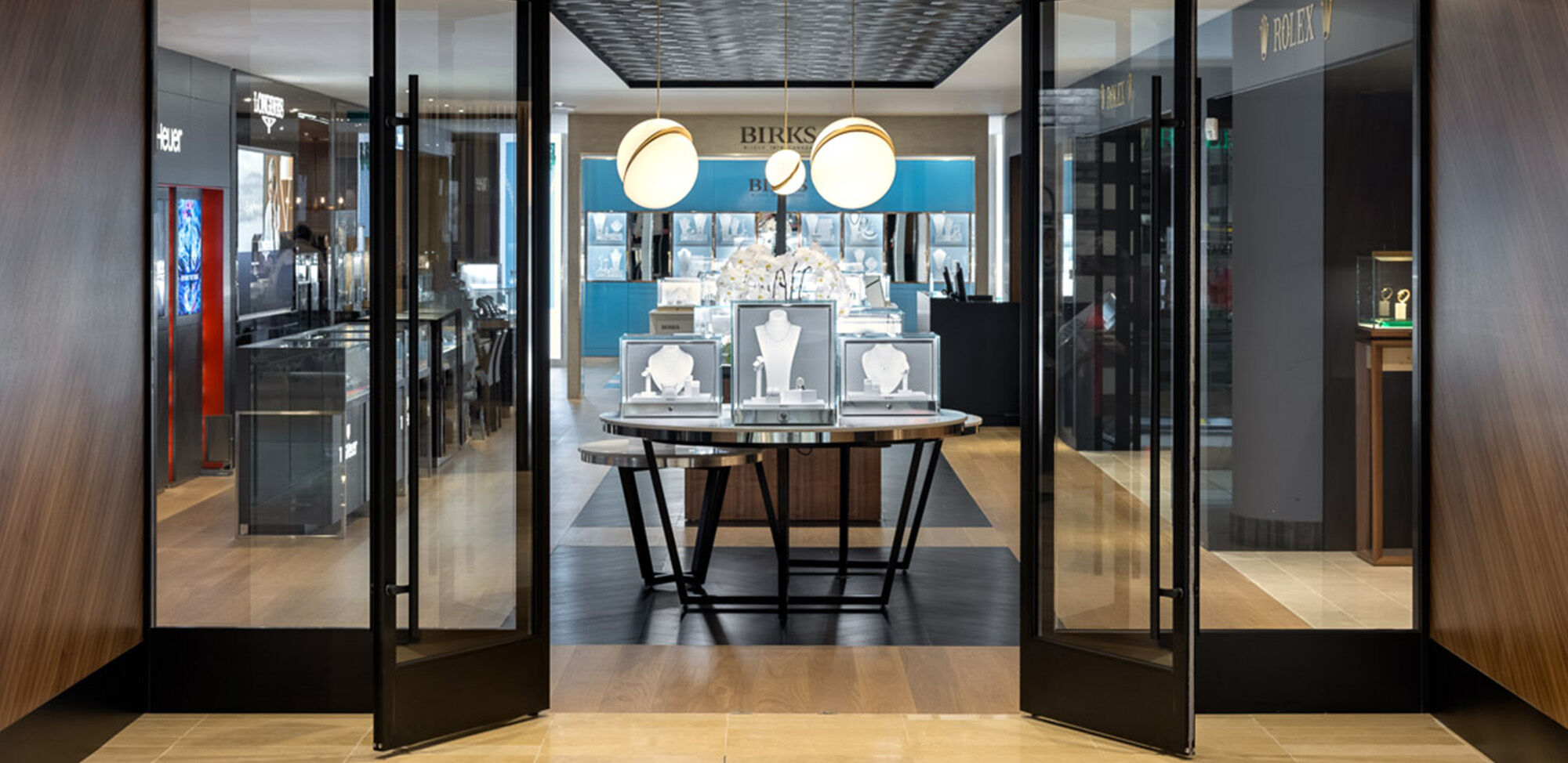 Jewelry & Watch Store Downtown Calgary | Maison Birks