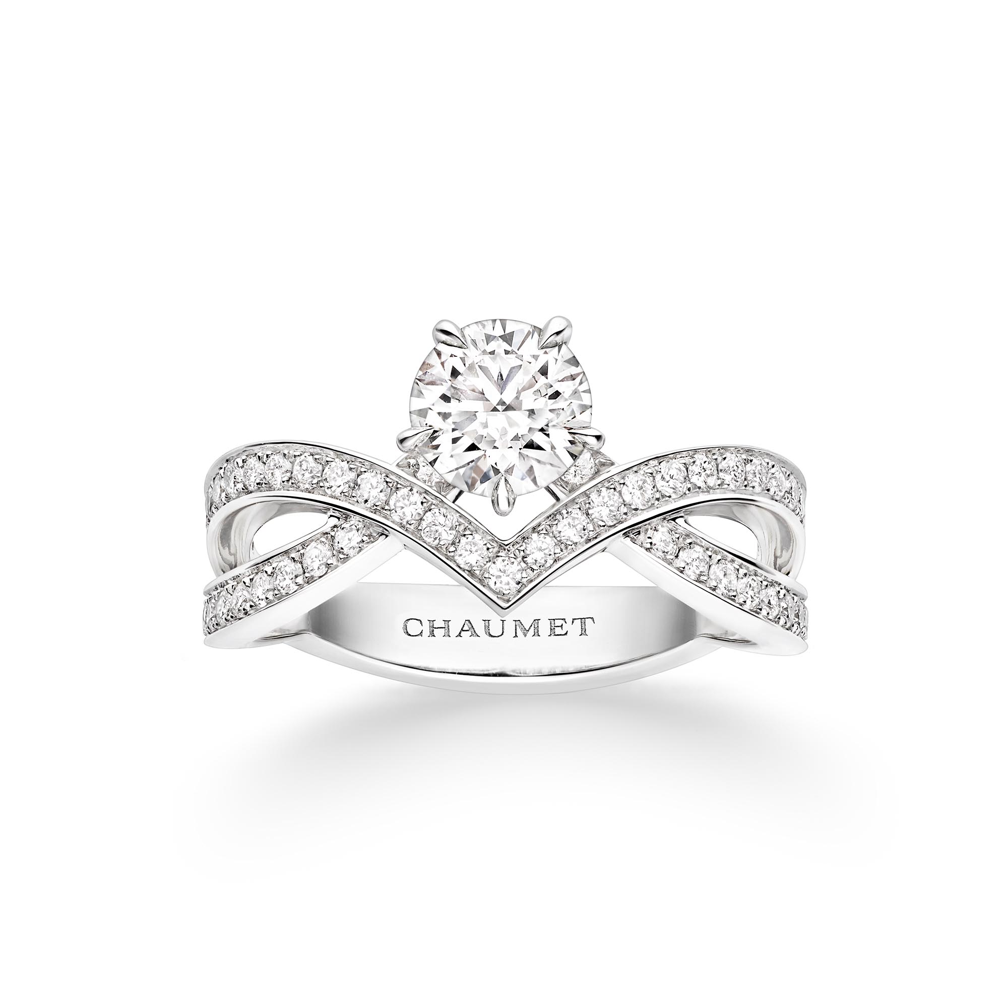 Joséphine Amour d'Aigrette Platinum Diamond Pavé Solitaire From .50 Carat | Chaumet